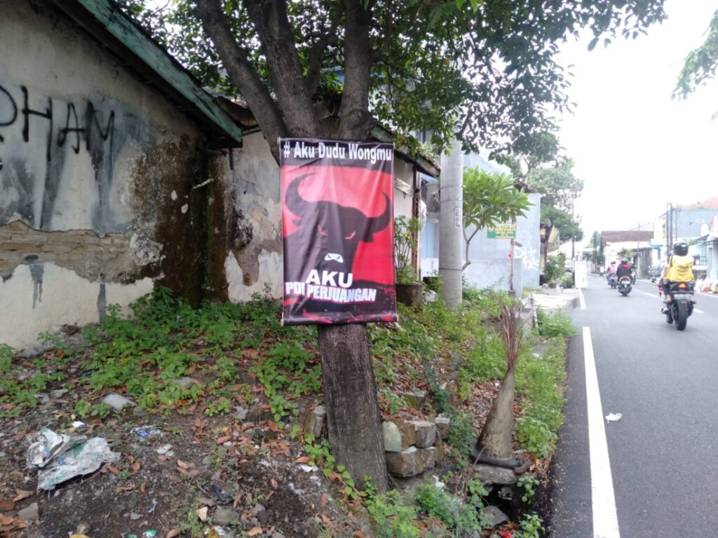 Beredar Banner PDI Perjuangan #Aku Dudu Wongmu, Ini Tanggapan FX. Rudy ...