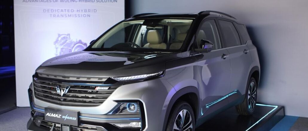 Sukses di Mobil Listrik Air ev, Wuling Motors Luncurkan Almaz Hybrid ...