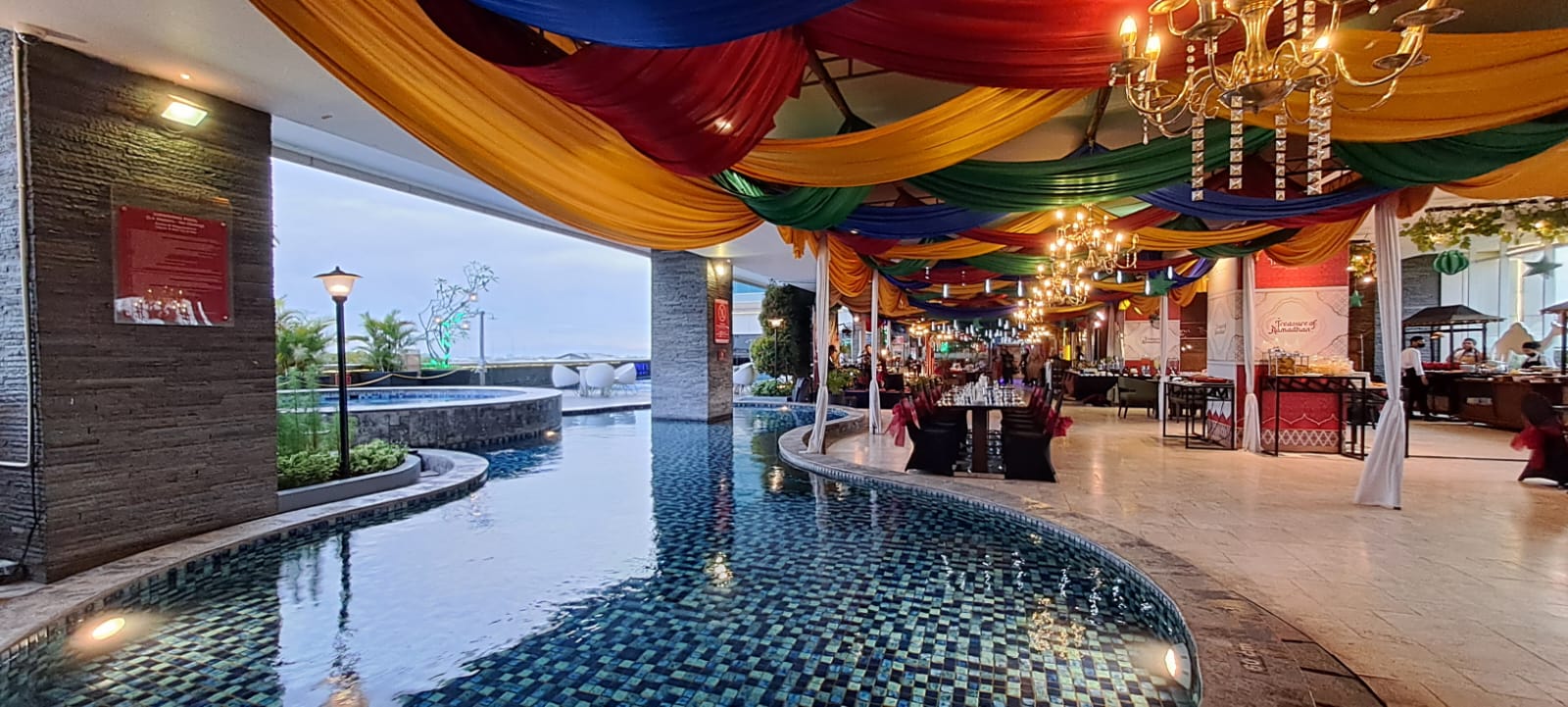 Rasakan Pengalaman Berbeda Berbuka Puasa 3.000 Menu di The Alana Hotel ...